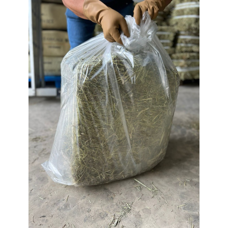 Jual Soft Timothy Hay 2nd Cut 1 Ball 27 kg (Bungkus Karung) | Shopee ...