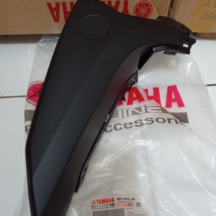 Jual Cover Lampu Sen Riting Kanan Yamaha NMAX 155 Connected B6H-F835V ...