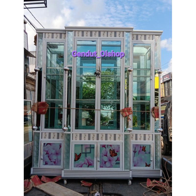 Jual (Khusus Wilayah Kota Palembang) Lemari Hias 4Pintu Kaca Aluminium ...