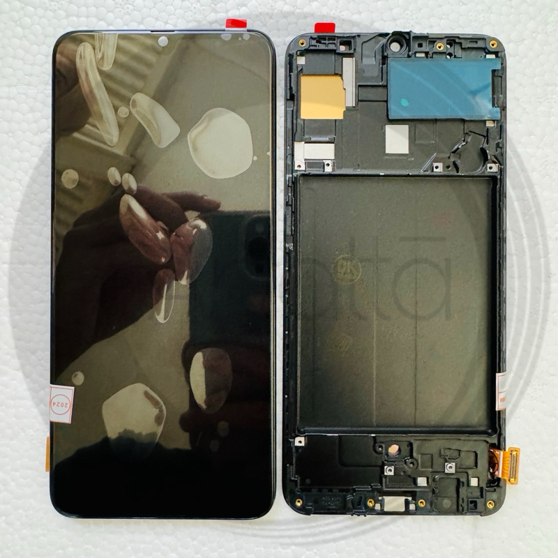 Jual LCD SAMSUNG A70 / A705 2019 TOUCHSCREEN FULLSET | Shopee Indonesia