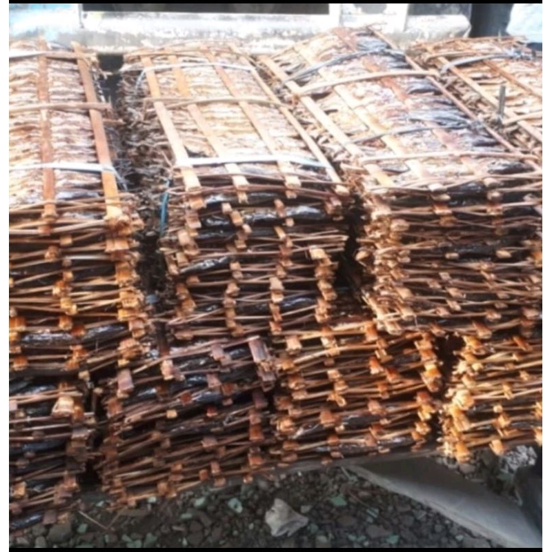 Jual ikan roa asap khas gorontalo 1 gepe 20 ekor ikan roa | Shopee ...