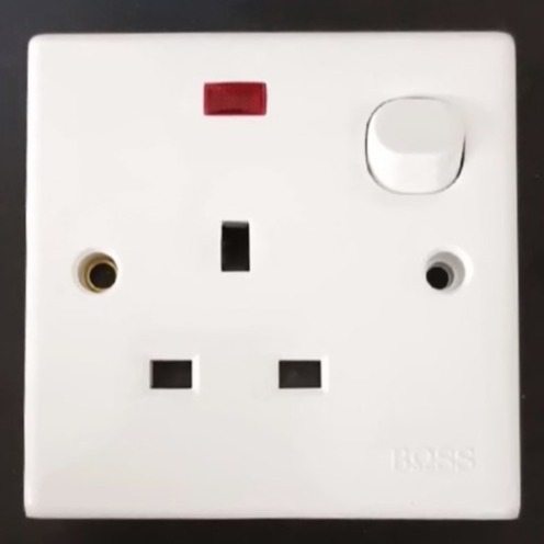 Jual BOSS B15N - BS socket outlet w/ switch & neon 13A / 250V - White ...