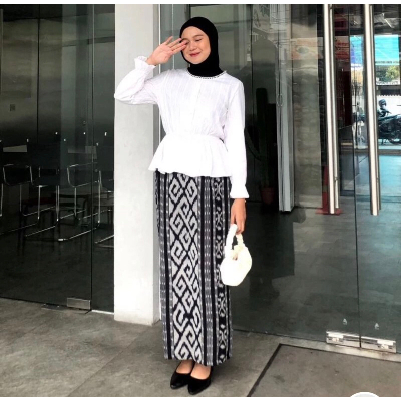 Jual Rok tenun span wanita Hijab Friendly Pinggang Karet Motif Toraja ...