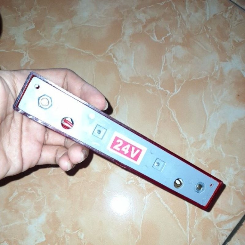 Jual LAMPU BOX ALUMUNIUM 24V KAROSERI ANTIKA RAYA | Shopee Indonesia