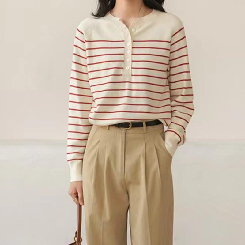 Jual Yuri Sweater Kancing Top Stripe Knit - Atasan Rajut Wanita TM ...