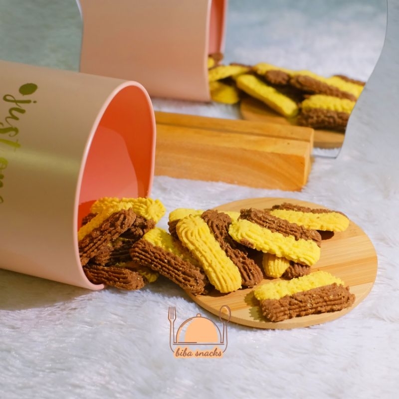 Jual Kue Semprit Coklat Klasik Bibasnacks ( Gratis kue sagu / semprit ...