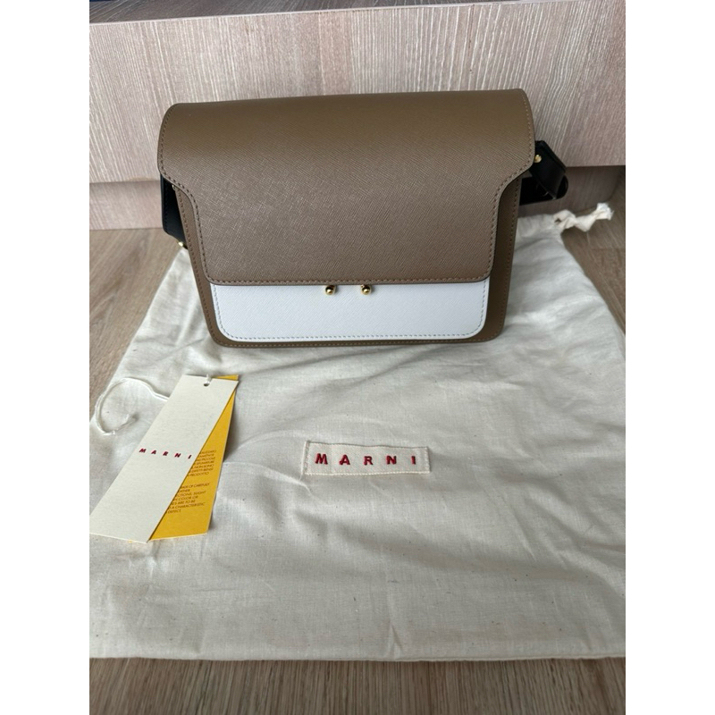 Jual MARNI Medium Trunk Shoulder Bag Cigar/Pelican/Black - ORIGINAL PRELOVED | Shopee Indonesia