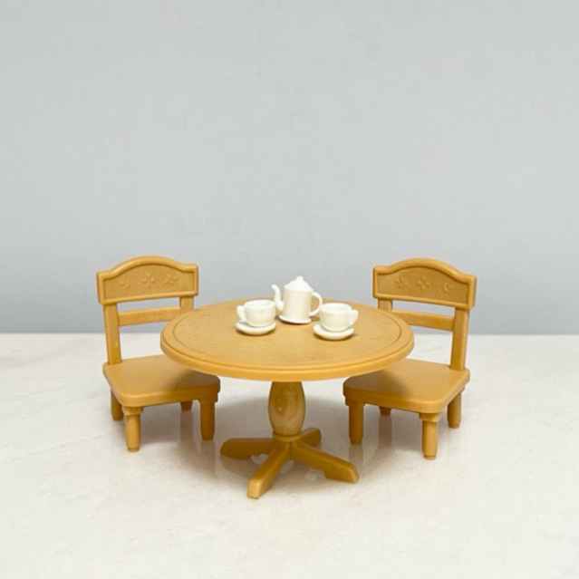 Jual sylvanian families round dining table / meja makan sylvanian ...