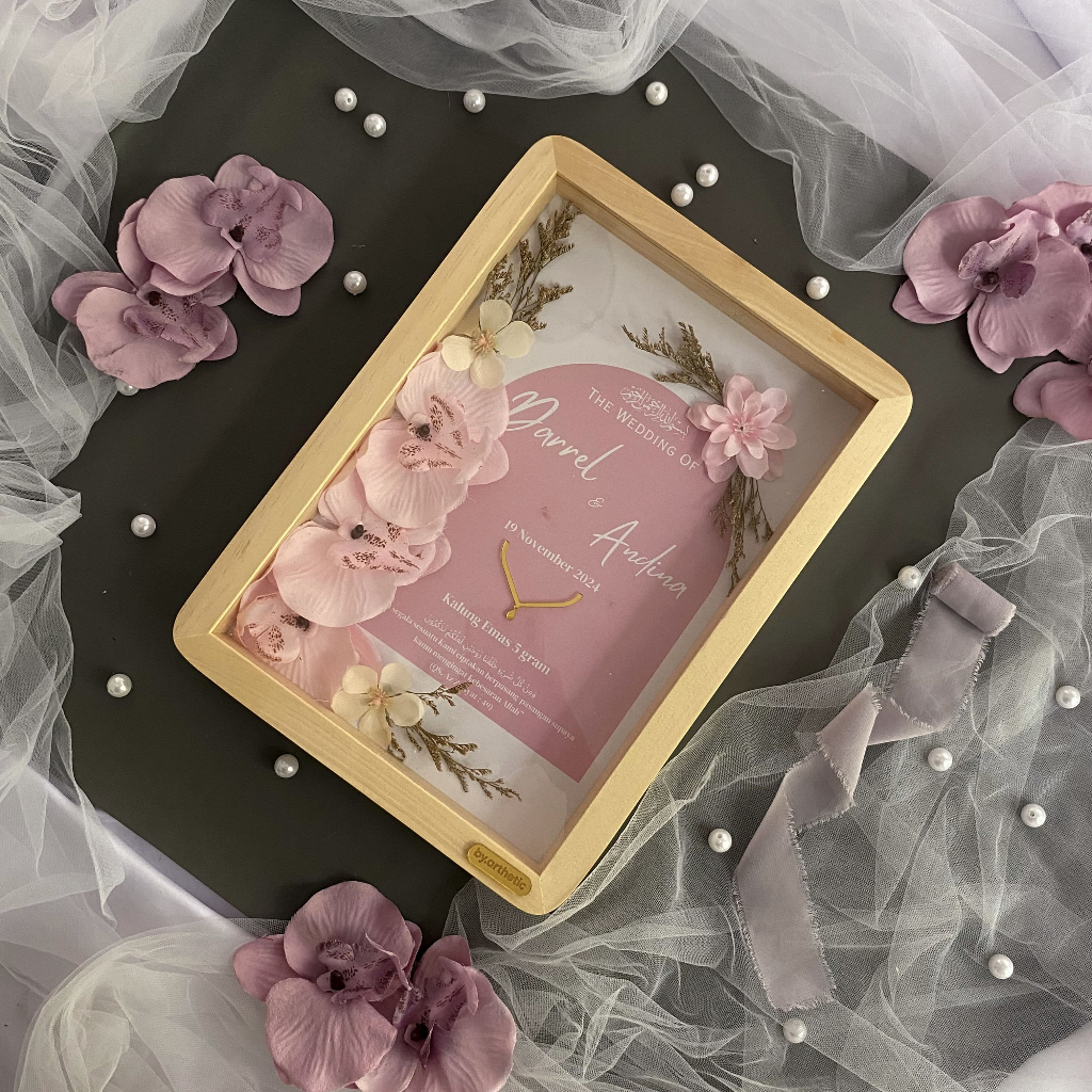 Jual Frame Mahar Pernikahan Akrilik Transparan Camelia Mahar Acrylic ...