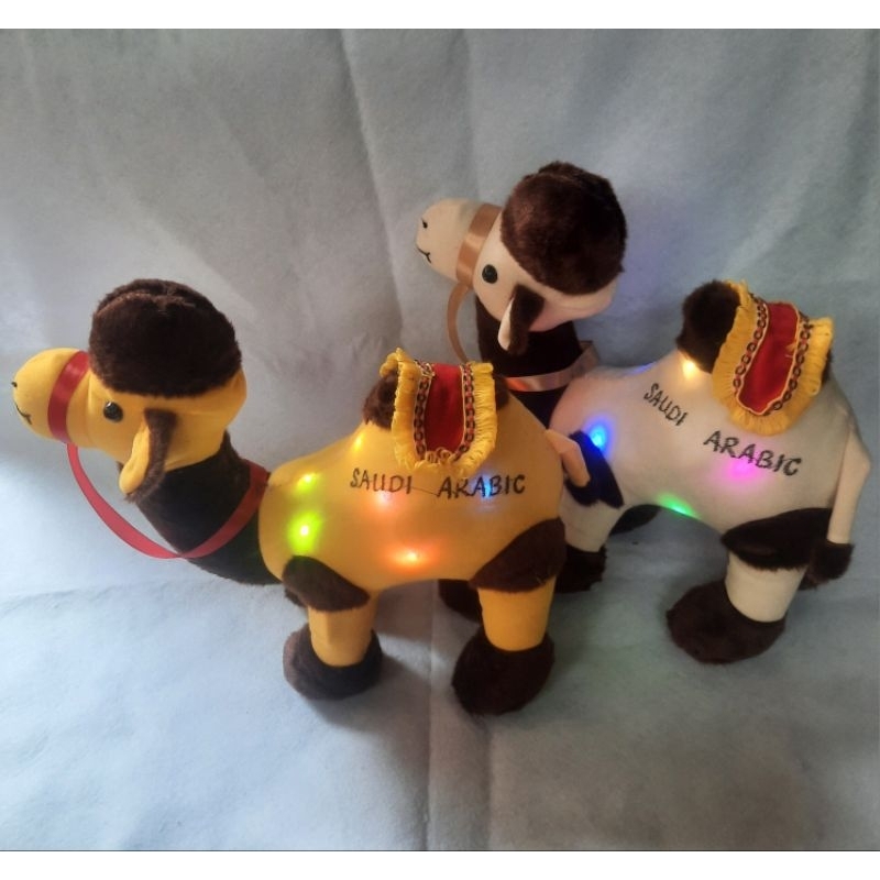 Jual Boneka Unta Saudi Arabia LED 40 cm,oleh2 haji dan umroh | Shopee ...