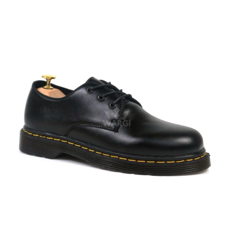 Jual Sepatu Dockmart | Shopee Indonesia