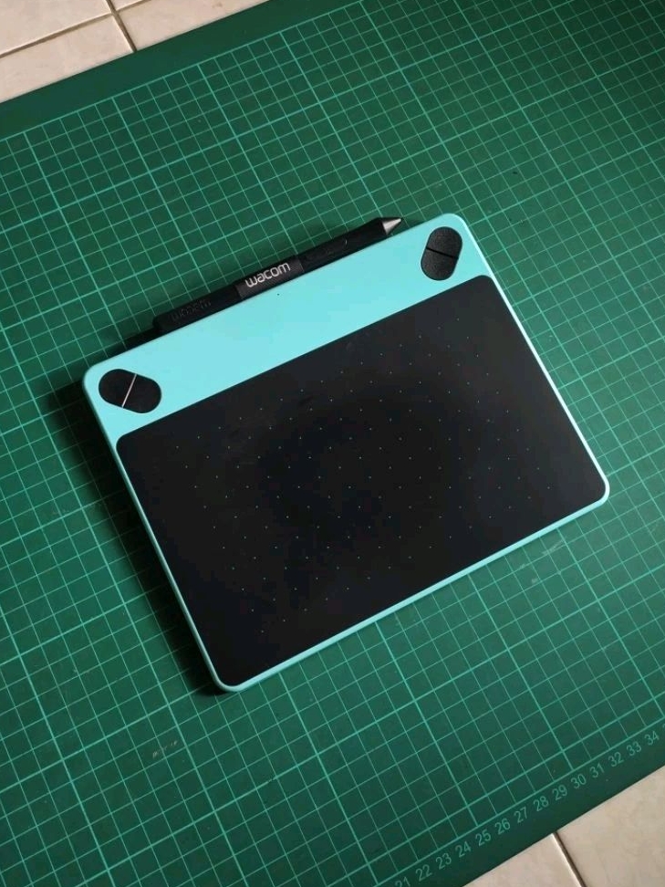 Jual Pen Tablet WACOM INTUOS CTL-490 untuk gambar desain di Photoshop ...