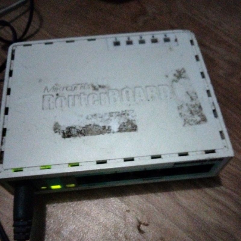 Jual Mikrotik Router wireles 750cl | Shopee Indonesia