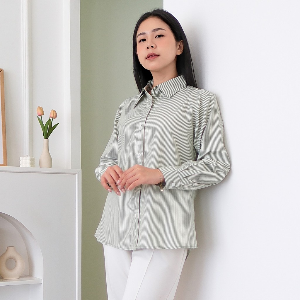 Jual Kemeja Wanita Kekinian Katun Premium Motif Salur - Tersedia 4 Ukuran S M L XL | Shopee ...