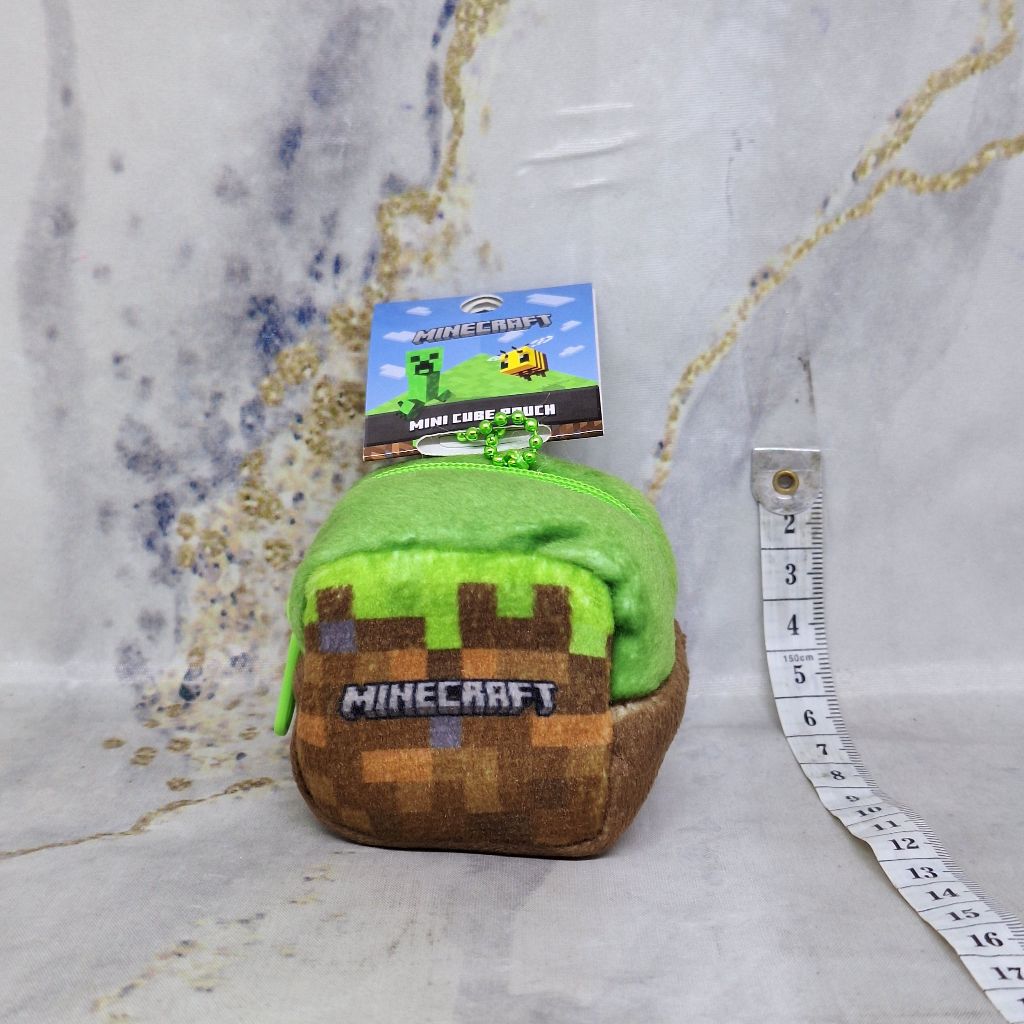 Jual Minecraft Grass Block Plush Doll 6 cm Boneka Mojang Pouch Dompet ...