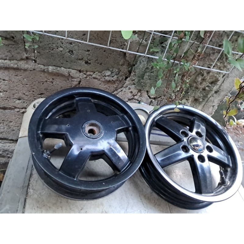 Jual Velg lx s vespa matic modern pelek racing palang vesmet original ...