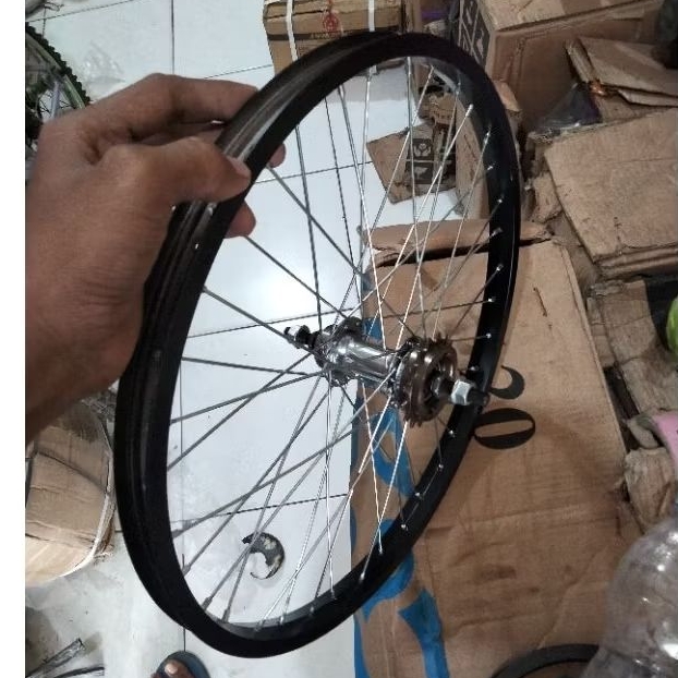 Jual Velg sepeda bmx ukuran 20 alloy singel speed belakang lengkap ...