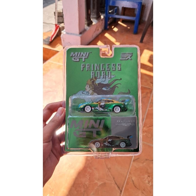 Jual Mini gt Lb-Silhouette Works Nissan Gtr R35 "Princess Roro ...