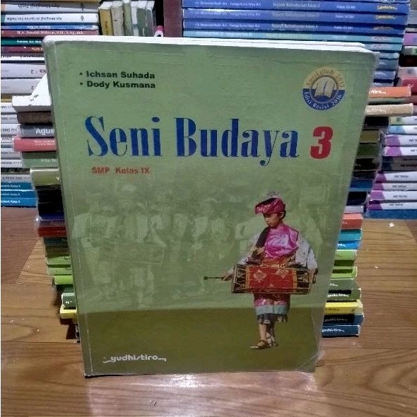 Jual BUKU SENI BUDAYA SMP KELAS 3/9/IX | Shopee Indonesia