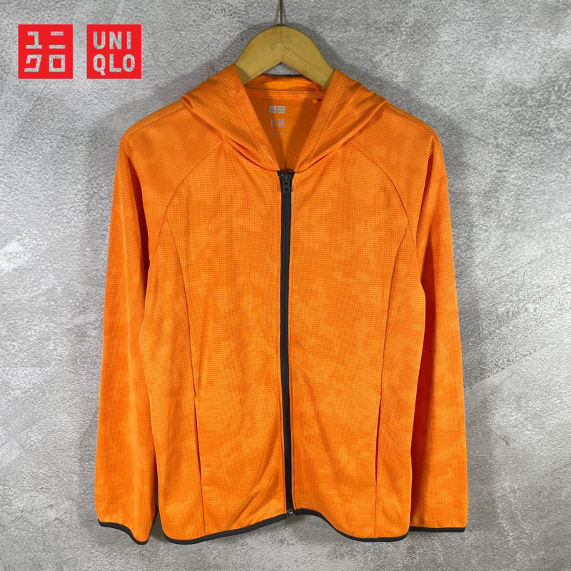 Jual UNIQLO Running Camo Zipper Jacket Original (A37.2) | Shopee Indonesia