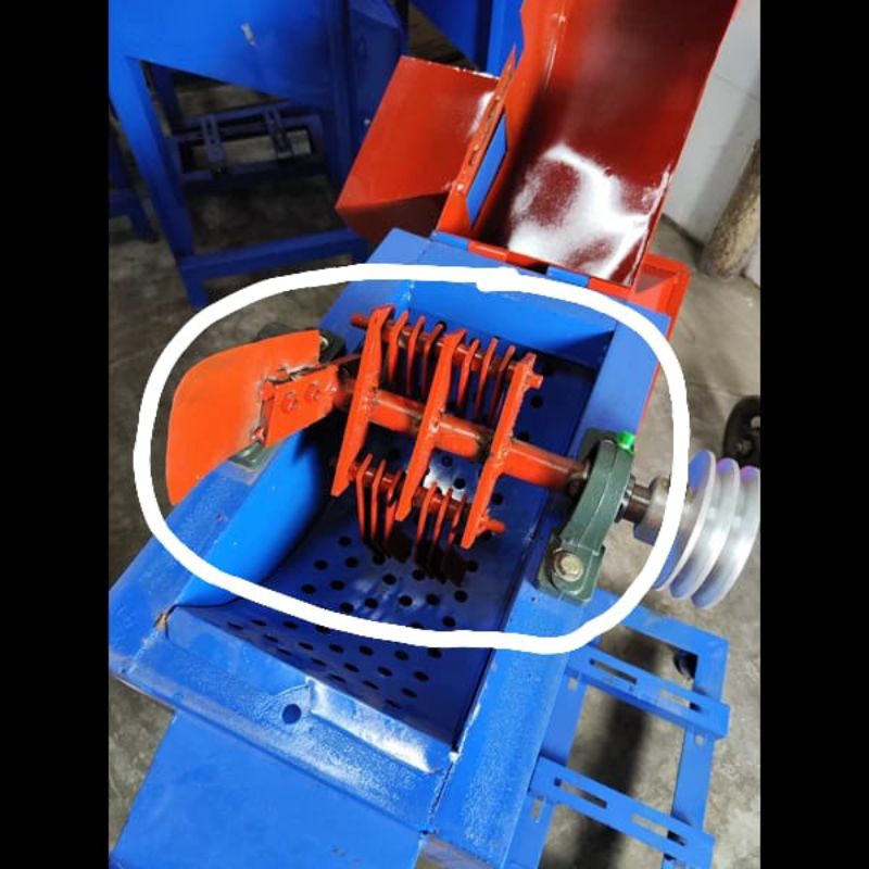 Jual pisau cacah rumput multifungsi sudah satu set sama laker nya ...