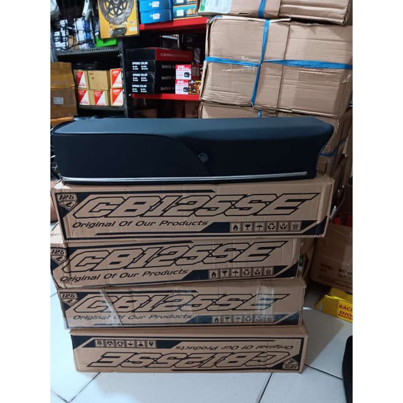 Jual Jok CB125SE Original Model KULIT MBTECH Tebal 9cm & 11cm Plat besi presisi ke tangki Cb ori ...