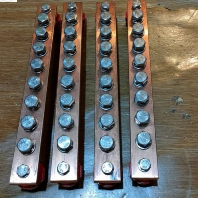 Jual BUSBAR TEMBAGA 5mm x 25mm x 210mm 7baut m8 + 2 dudukan isolator / busbar tembaga cutom ...