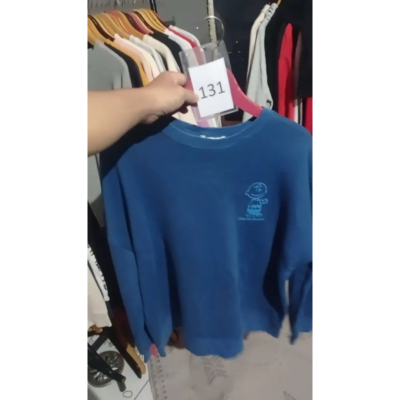 Jual Thrift Sweater snoopy bahan tebal warna biru | Shopee Indonesia