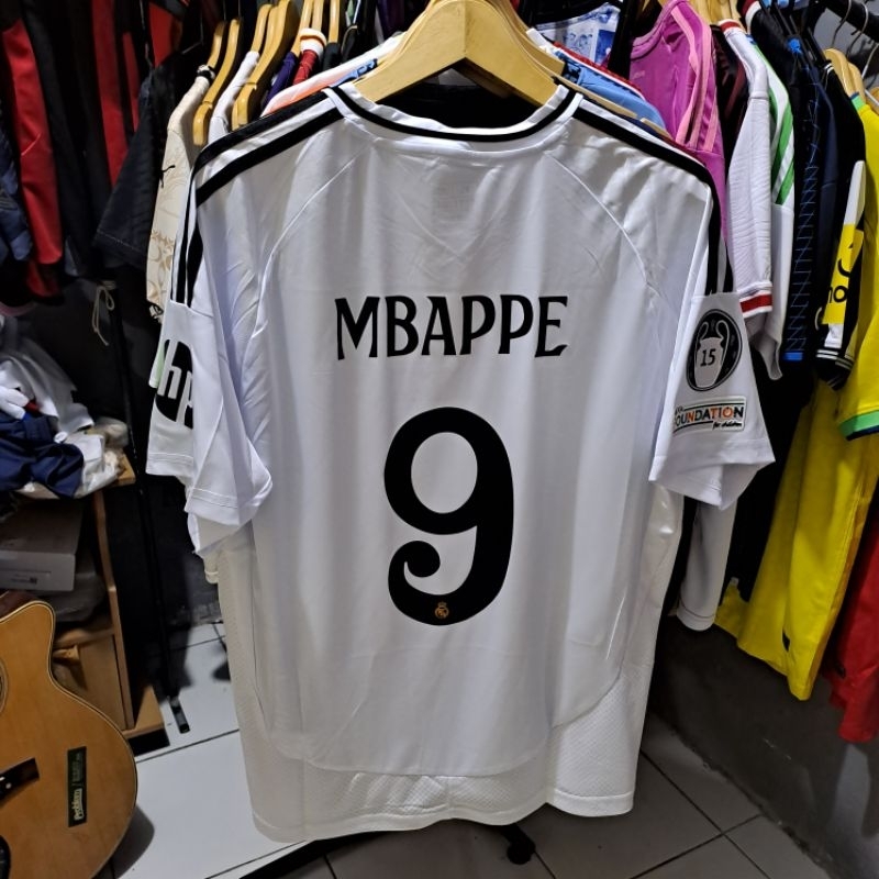 Jual Jersey Madrid Mbappe Full patch Nameset Valverde | Shopee Indonesia