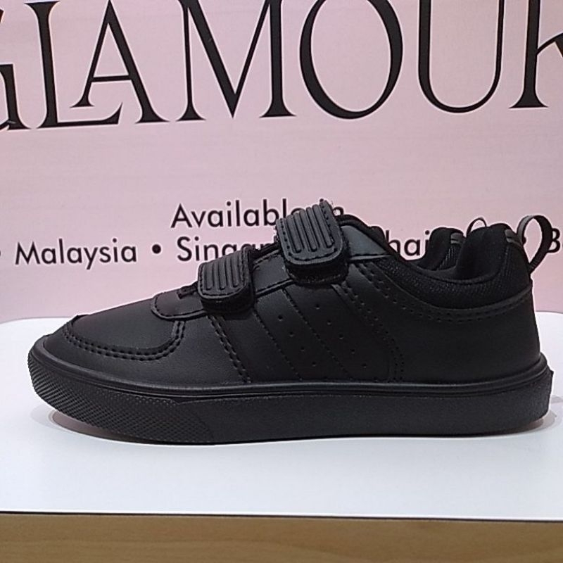 Jual sepatu sekolah full hitam 3816666 bfris by bata | Shopee Indonesia