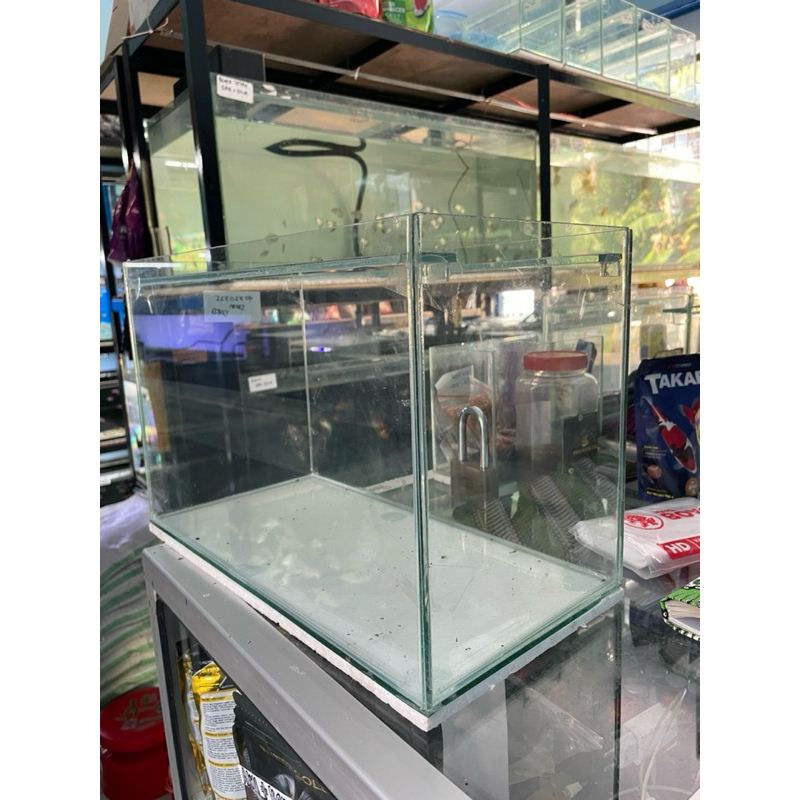 Jual akuarium kaca 5mm 40x20x25 | Shopee Indonesia