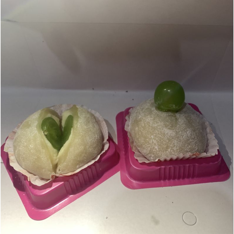 Jual Daifuku Mochi anggur hijau 1 pcs ukuran besar | Shopee Indonesia