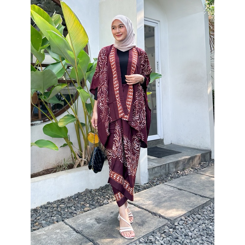 Jual Outfit Kondangan Simpel One Set Batik Rok Lilit Kimono Terbaru ...