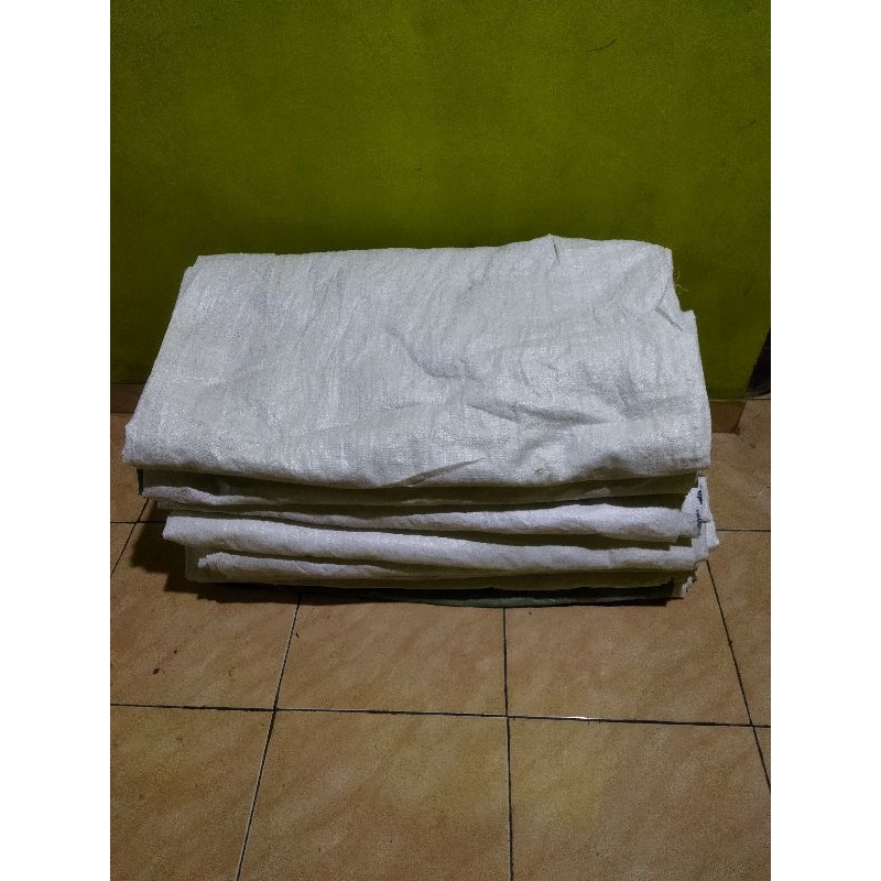 Jual Karung Bekas Ekpedisi Ukuran 130 x 90 untuk sampah,puing batu ...