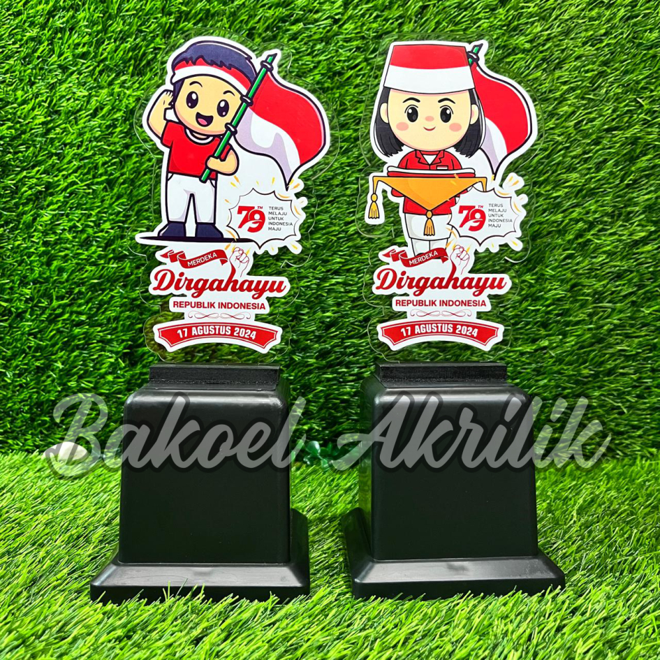 Jual plakat trophy kemerdekaan untuk 17an piala kemerdekaan unik model ...