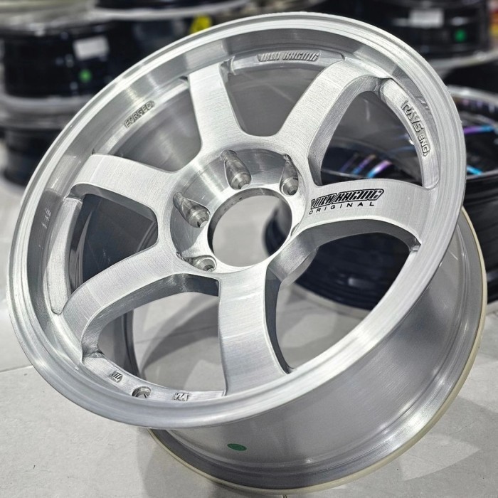 Jual velg racing mobil 18 TE37 FLOW FORMING R18 Hilux Pajero Fortuner Strad | Shopee Indonesia