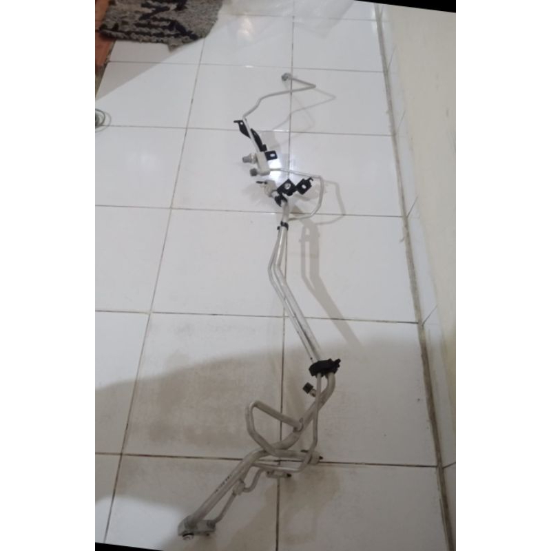 Jual pipa AC bagian depan pipa ac duit likuit Innova reborn diesel ...