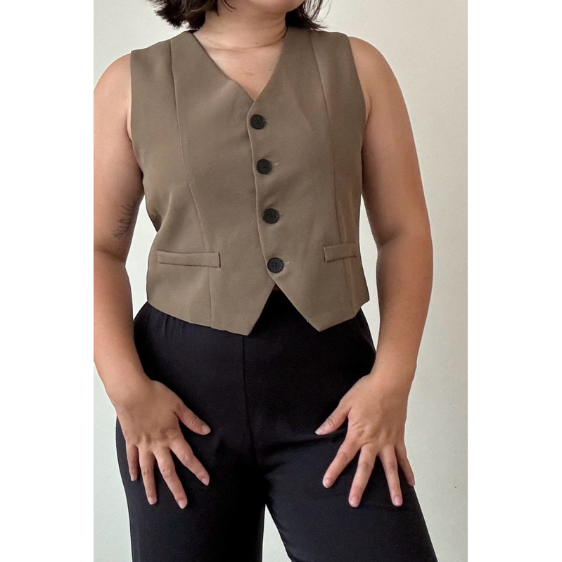 Jual Mare The Label | Oak Vest - Fitted Crop Vest in Etoupe | Shopee Indonesia