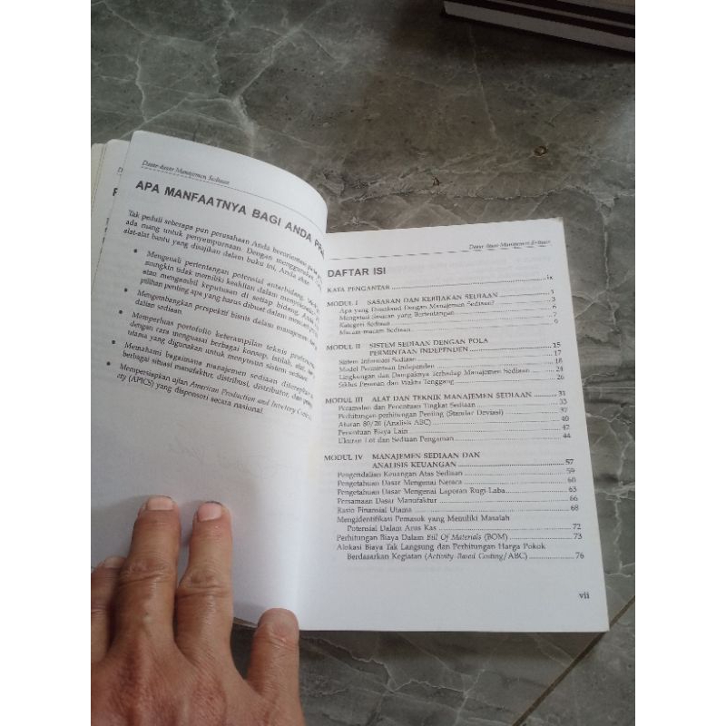 Jual DASAR-DASAR MANAJEMEN SEDIAAN DARI GUDANG KE PUSAT DISTRIBUSI-J DAVID VIALE-B3 | Shopee ...
