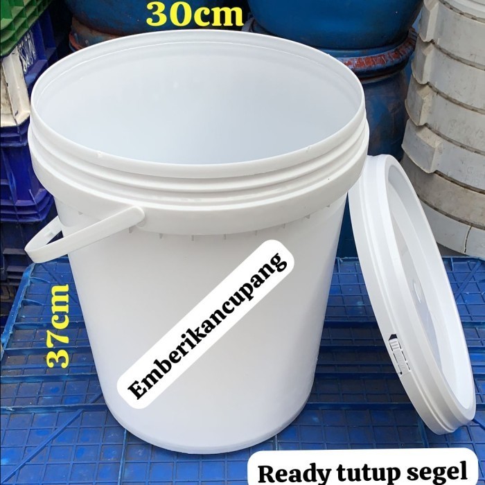 Jual Ember Cat Ember Plastik Putih Polos 20 Liter 25kg (BARU) LENGKAP ...