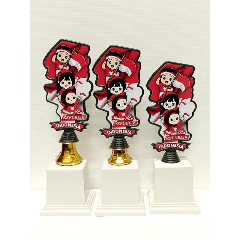 Jual Trophy kemerdekaan gambar 1( htm ) FREE STIKER | Shopee Indonesia