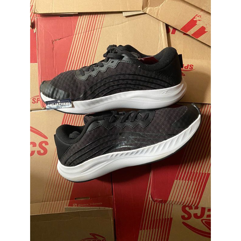 Jual SEPATU RUNNING SPECS RUSHFREE 2 JET (BLACK&WHITE) | Shopee Indonesia