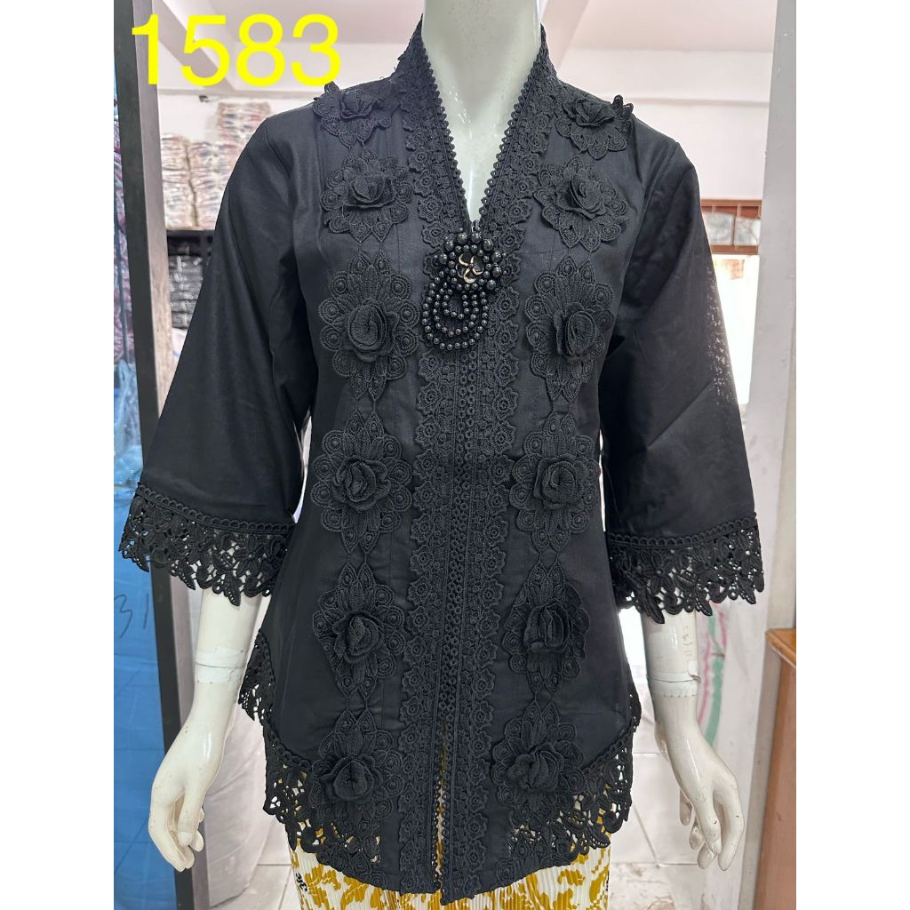 Jual 0957 Kebaya alexuez hitam brukat /kebaya encim premium bros hitam ...