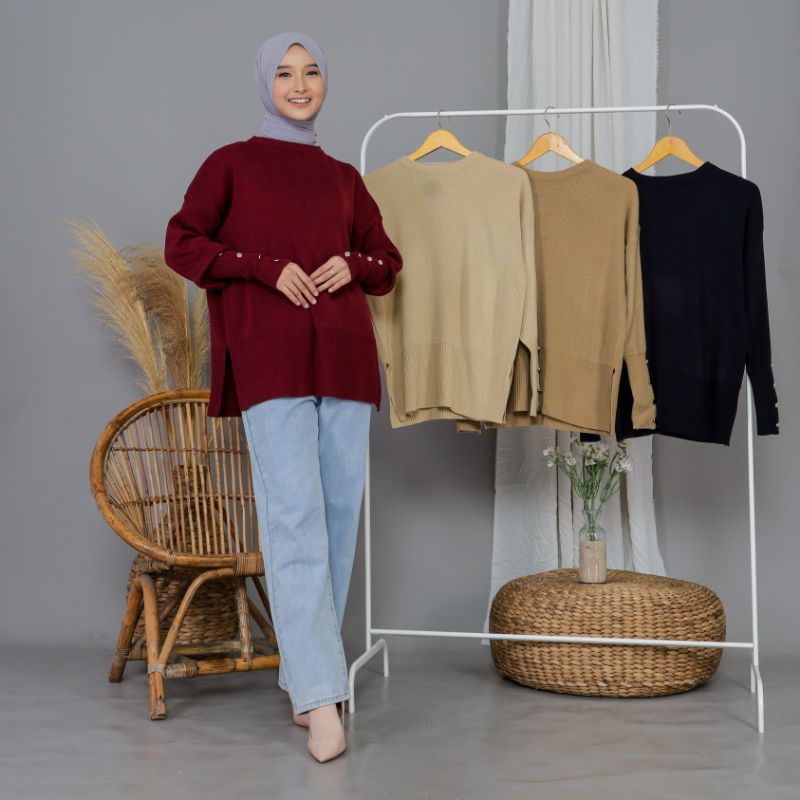 Jual Outer Inara Kancing Gold Knitwear Sweater Rajut Belah Samping ...