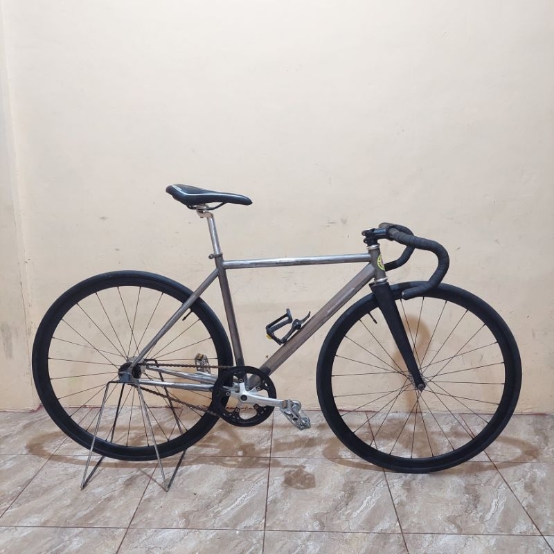 Jual sepeda Fixie united soloist 02 | Shopee Indonesia
