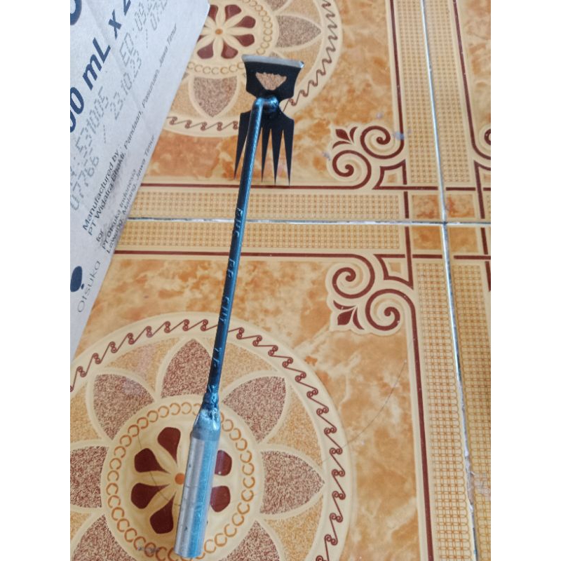 Jual Cangkul alat Pencabut Cabut Rumput Tebal (ukur Tanggung) | Shopee ...