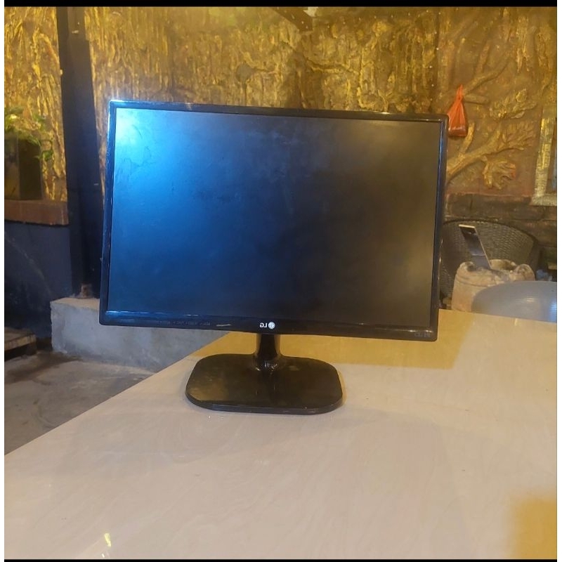 Jual monitor LG 20 inchi wide screen ips mulus | Shopee Indonesia