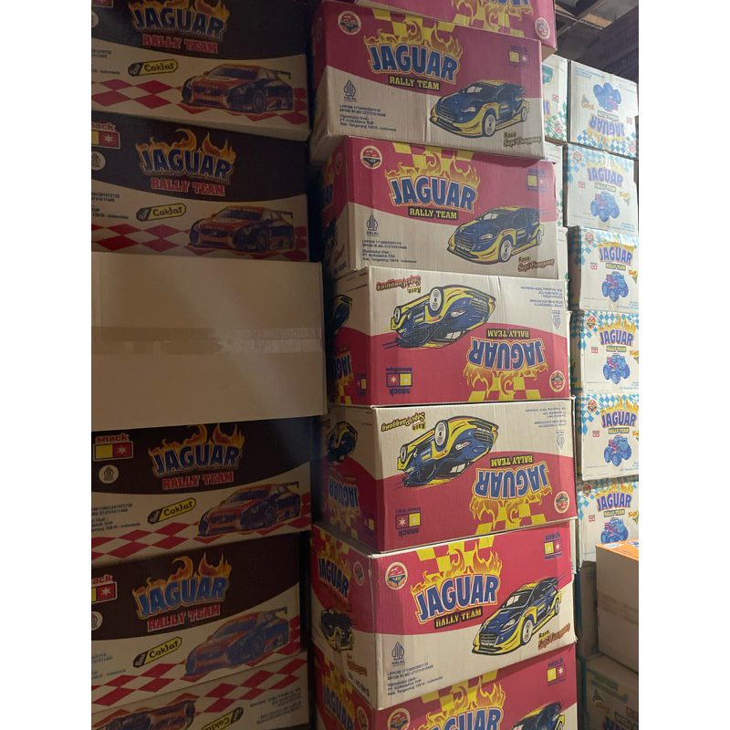 Jual chiki ciki snack Jaguar 2000 DUS DUSAN per dus isi 40pcs | Shopee ...
