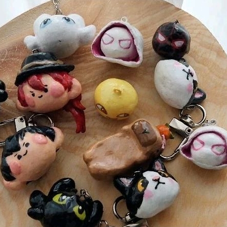 Jual [PREORDER BACA DESKRIPSI] Custom Clay Keychain | Gantungan Kunci ...