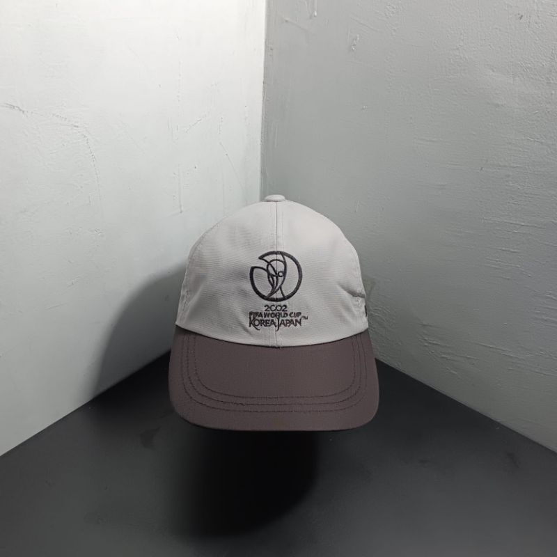 Jual Topi cowok cewek simpel caps two tone fifa world cup 2002 korea ...
